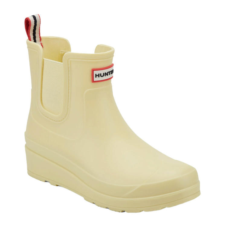 Hunter boots are on sale for only $50, and they're perfect for winter