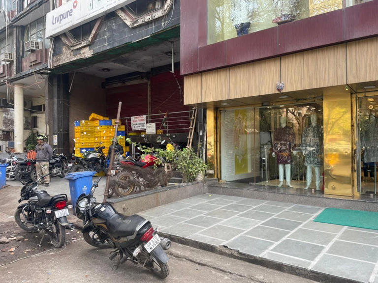 India’s dark store phenomenon. Blinkit, Swiggy, Zepto are changing ...
