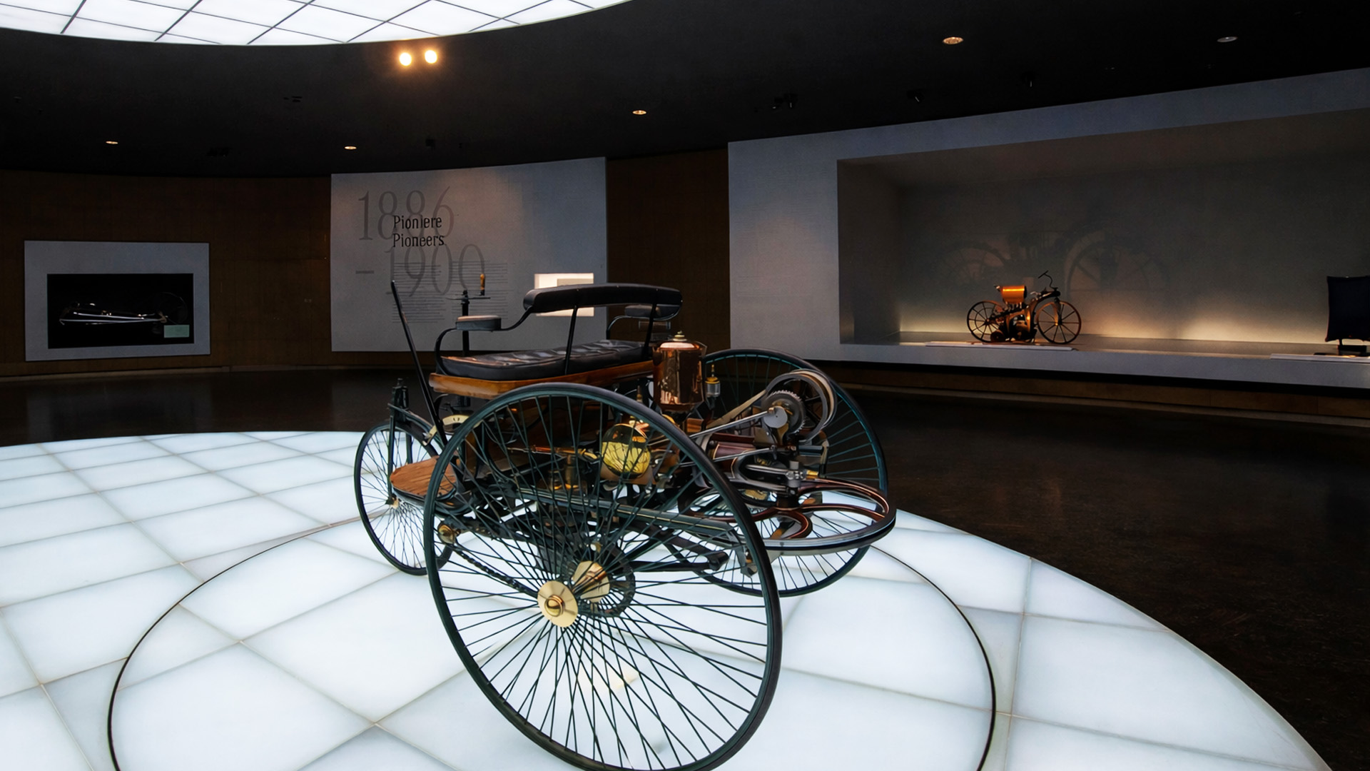 À la découverte de la première voiture du monde à Stuttgart