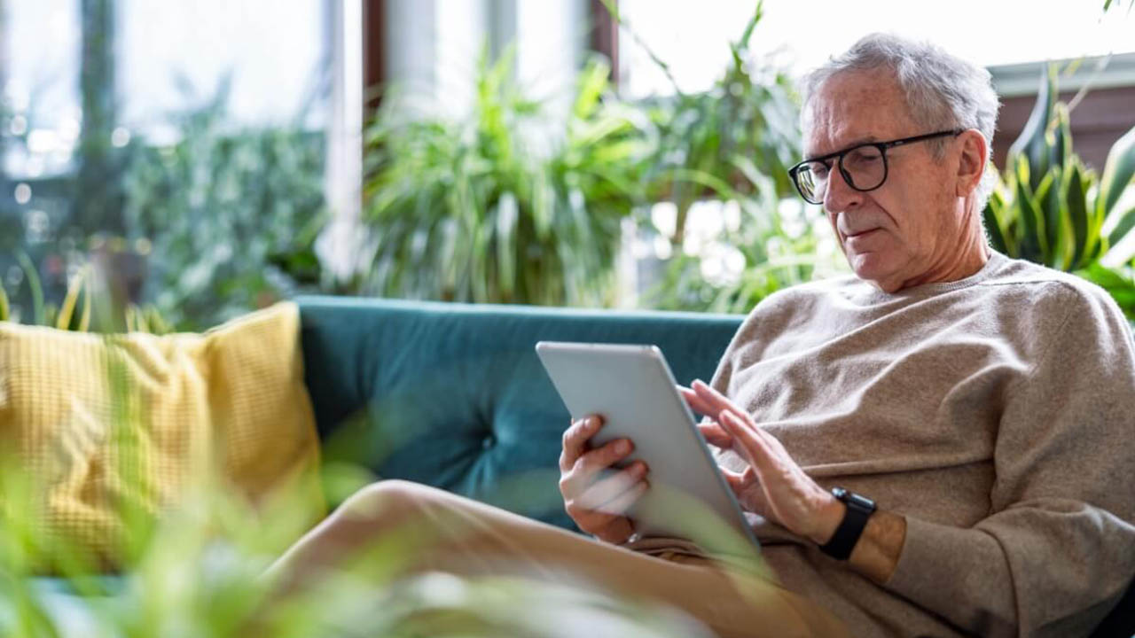 4 common mistakes to avoid as a senior living on your own