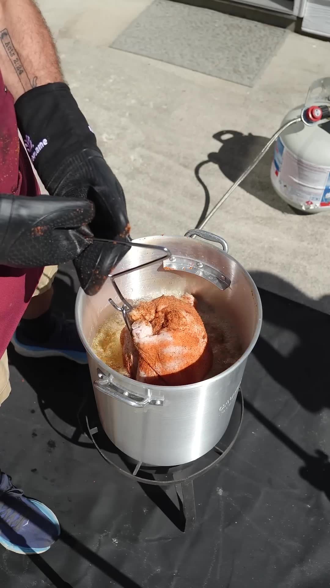 Learning to deep fry a turkey for the very first time