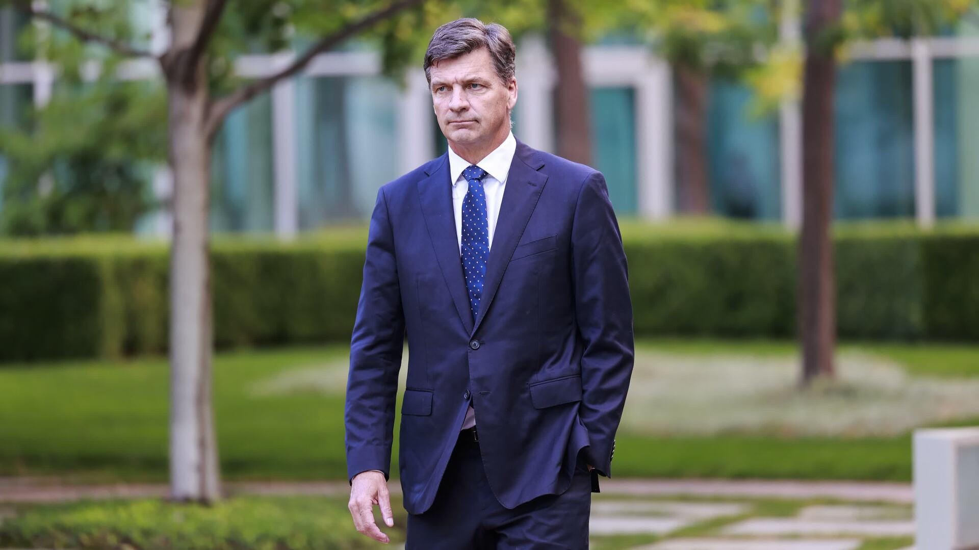 'Relentless conversation' around centre right of Australian politics