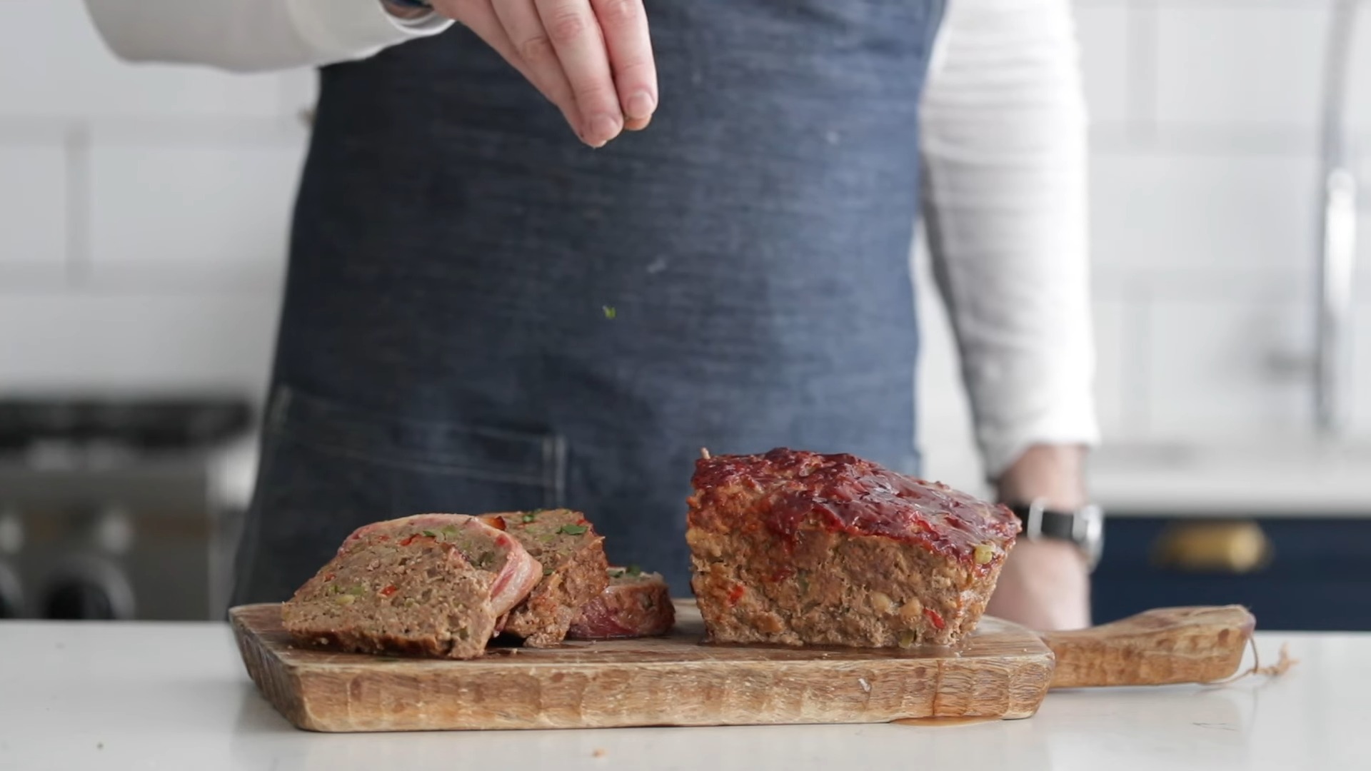 Country style meatloaf recipe (old-fashioned & hearty)