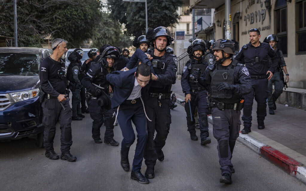 Court releases all 28 people arrested in ultra-Orthodox mob attack on 2 ...