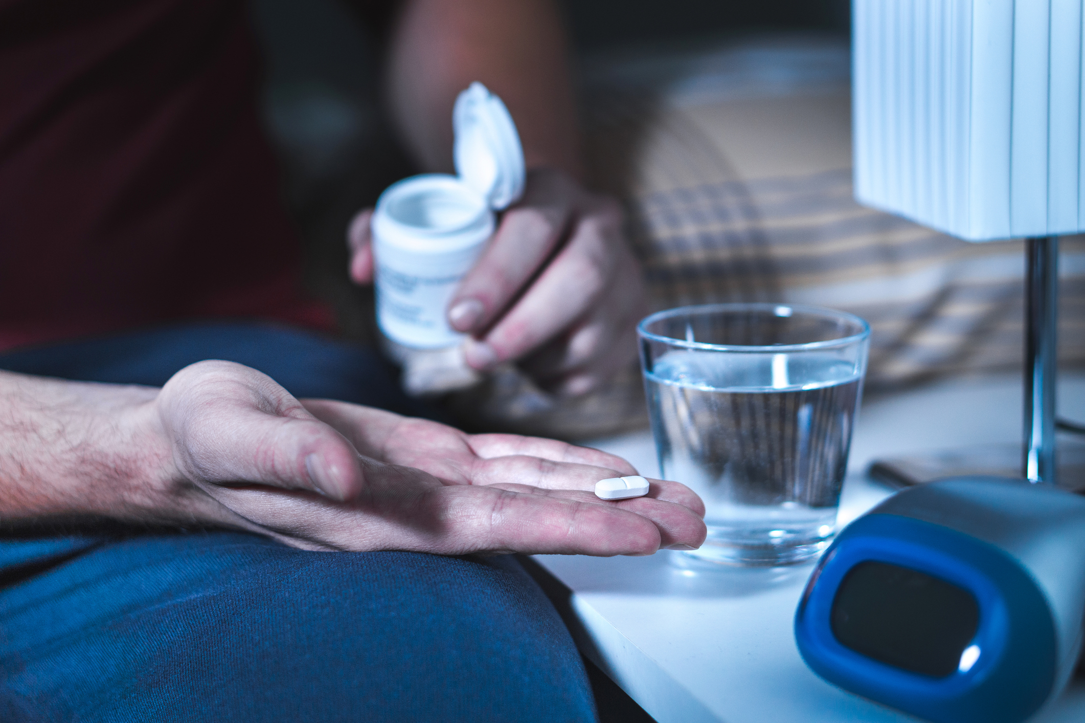 Man takes sleep meds before bed—what he wakes up to unlocks new fear