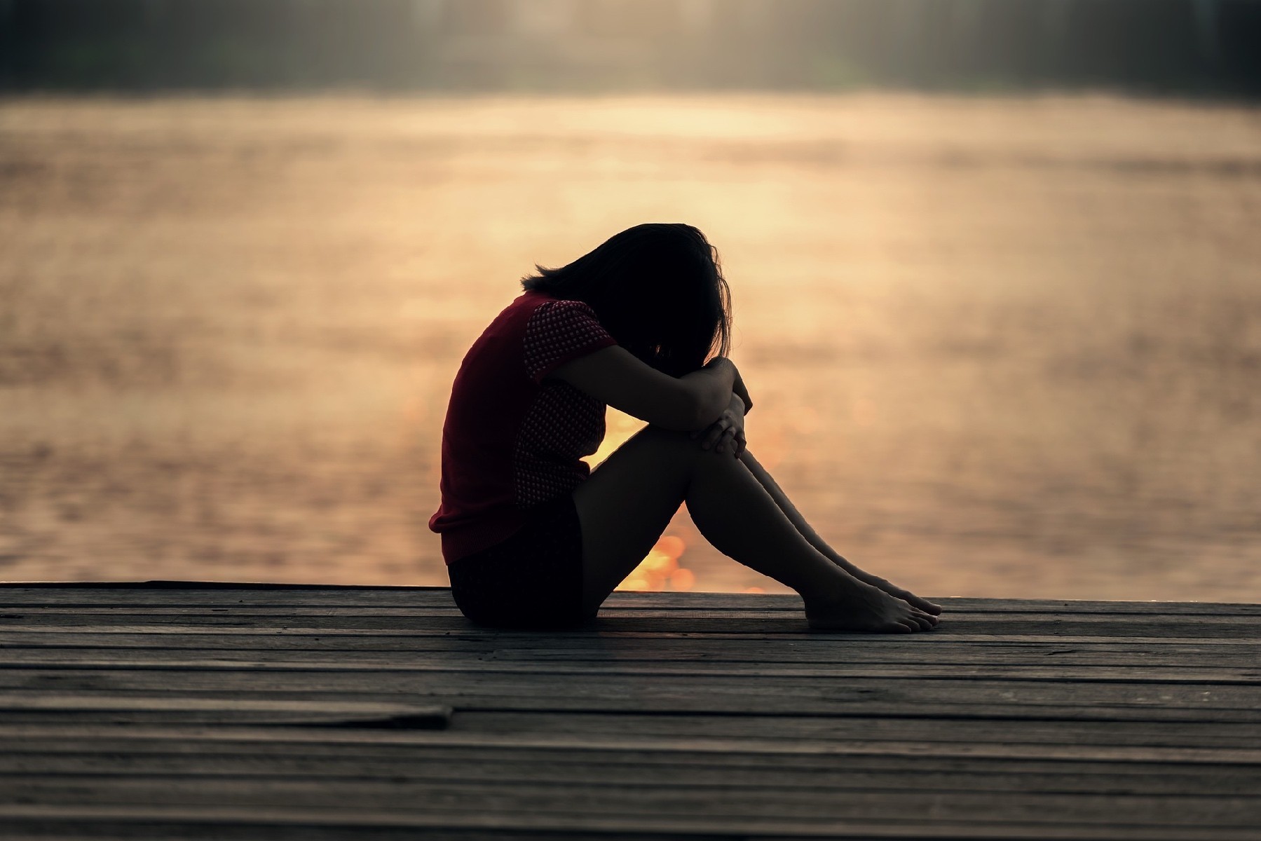 Are you depressed? 20 signs to watch for, according to experts