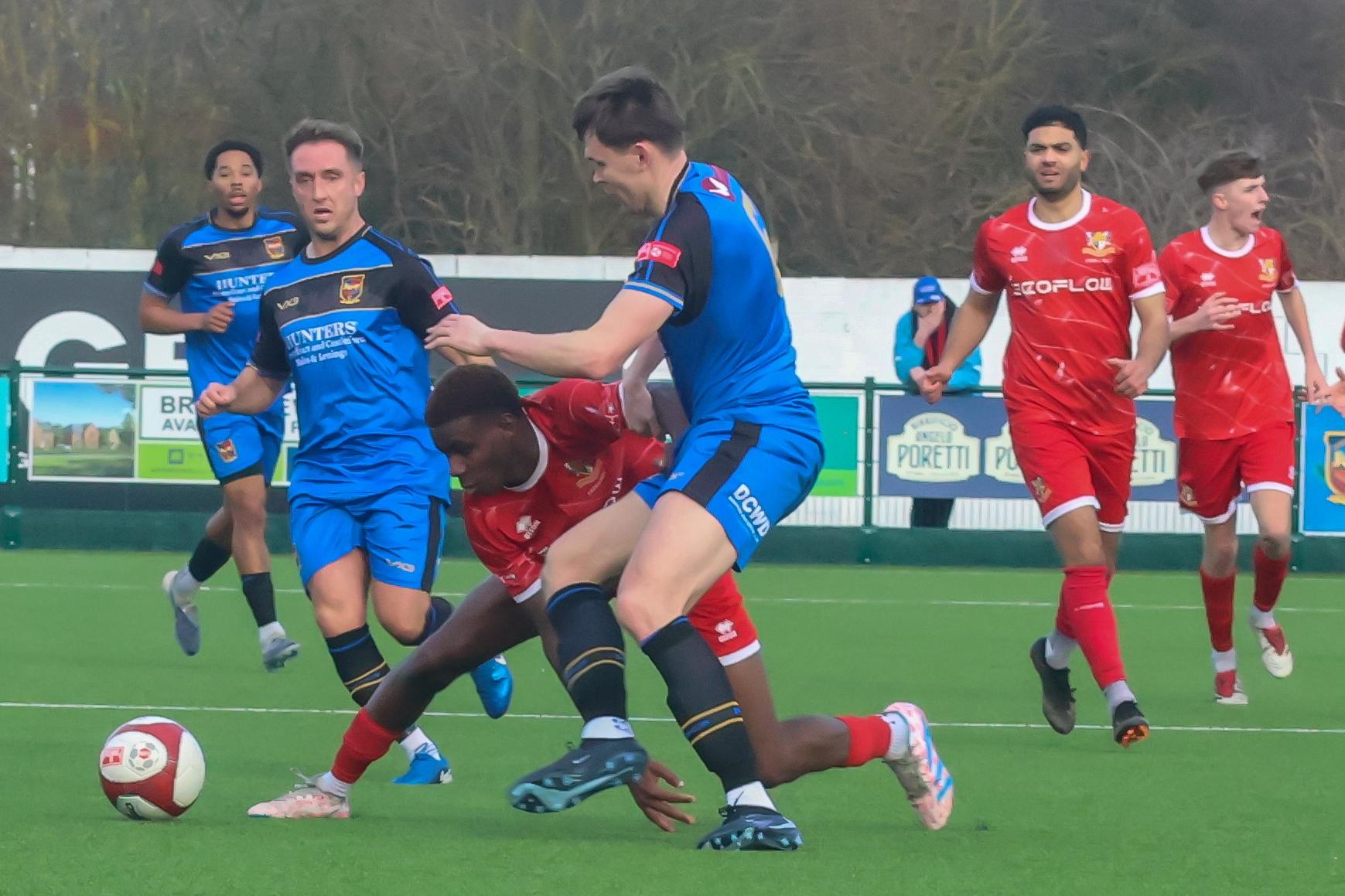 Brid Town forced to settle a hard-earn earned point at Pontefract