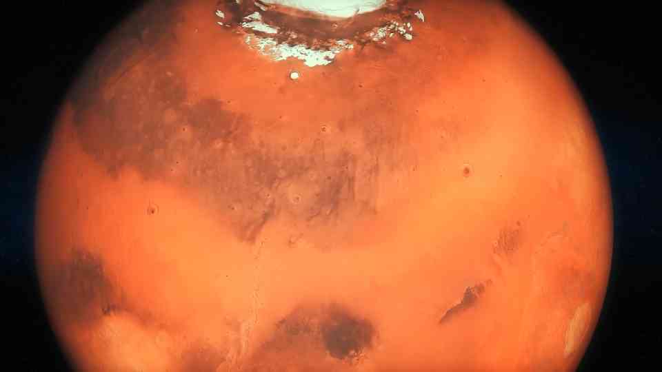 Watch the discovery that turned Mars from dead to disturbing