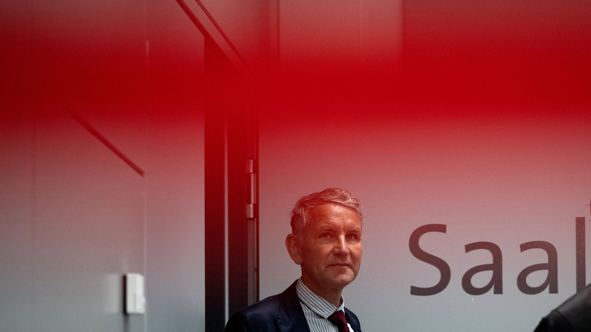 AfD in Bayern: Tausende protestieren gegen Auftritt von Björn Höcke im ...