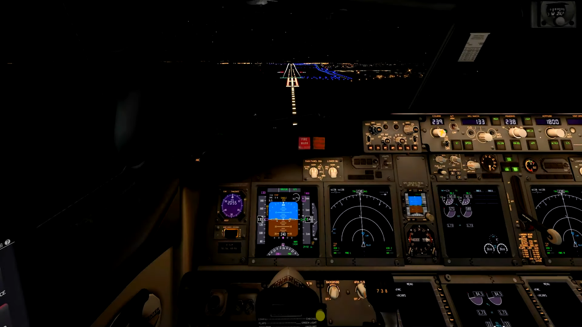 Ryanair 737-800 cockpit landing view
