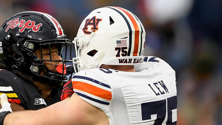 Connor Lew 2026 NFL draft prospect profile, grades, rank, measurements