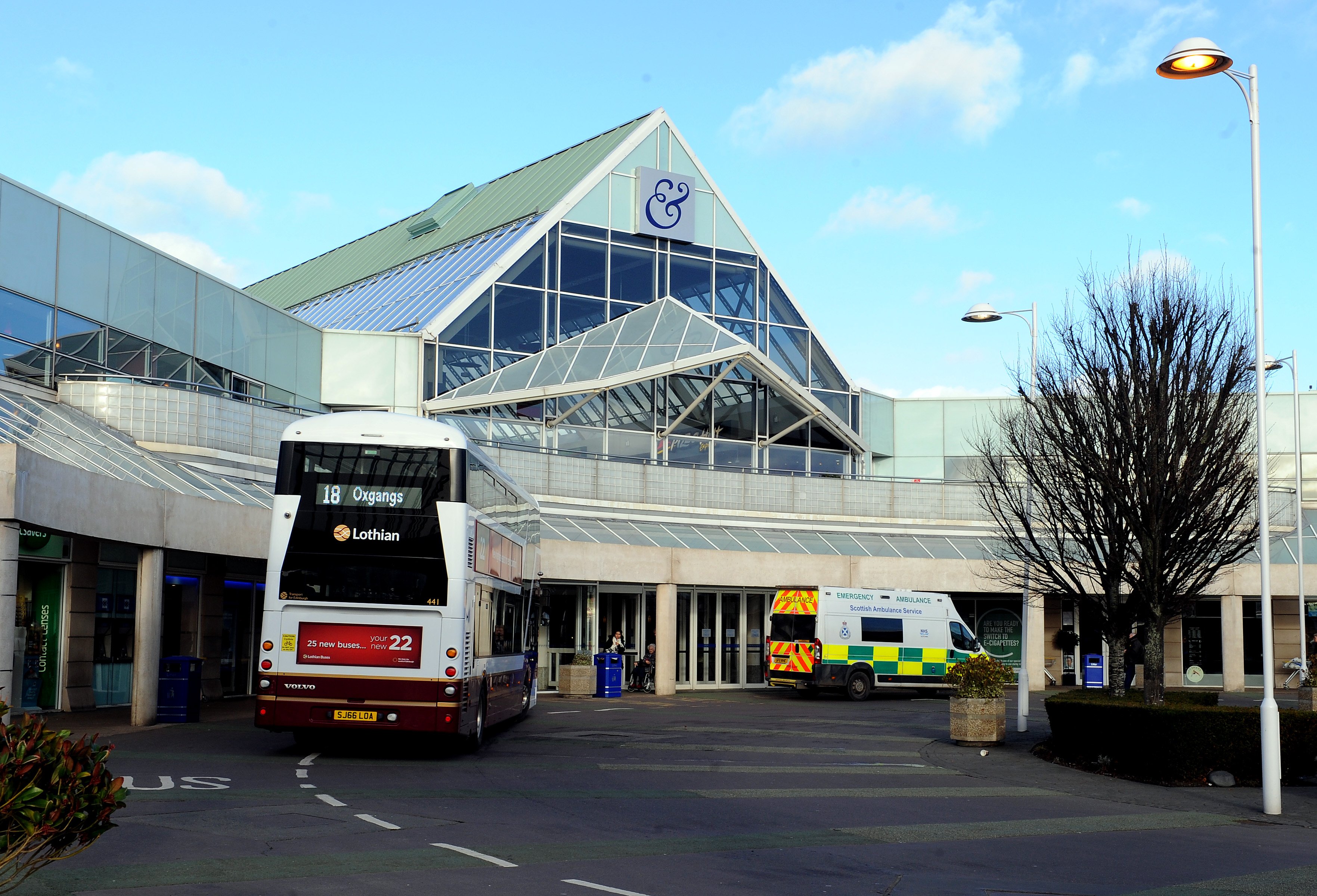 Tragedy as 58-year-old man dies in Edinburgh one-vehicle crash outside ...