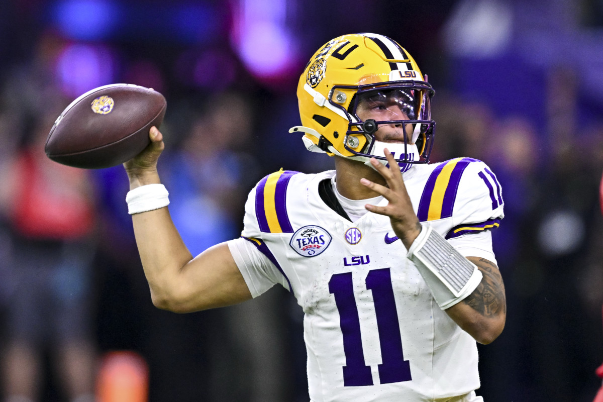 LSU announces change to iconic college football uniforms