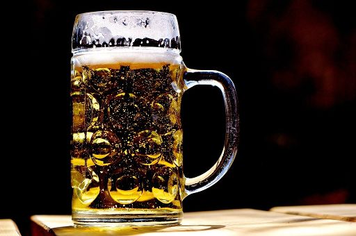 Consumi fuori casa, per la birra artigianale +5% nel 2025