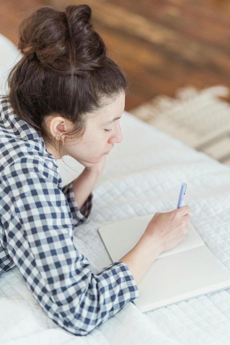 People who still write everything by hand often share these 7 rare traits