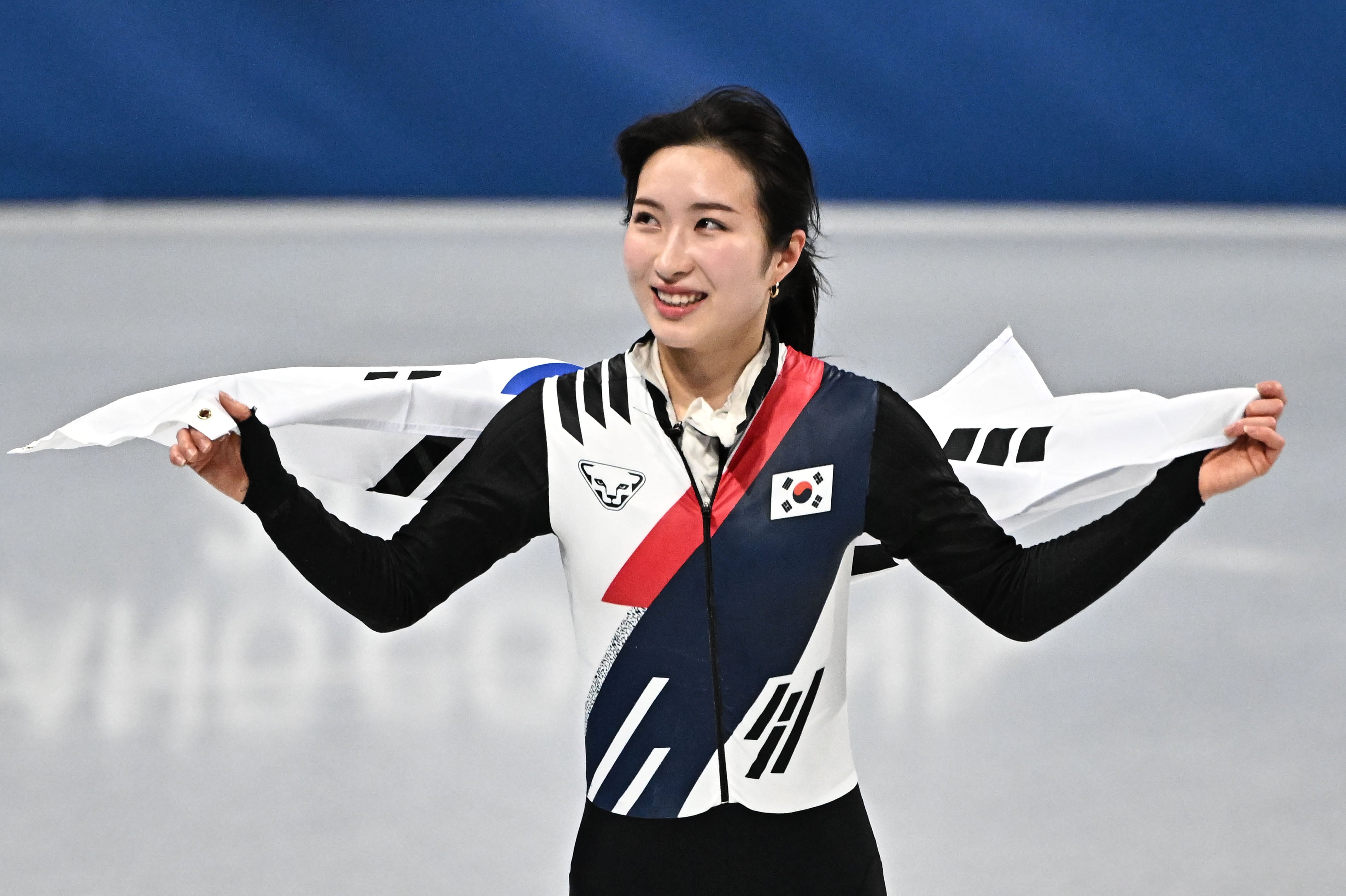 President Lee Jae Myung praises Kim Gil-li's 'Lamborgilli' sprint to bronze