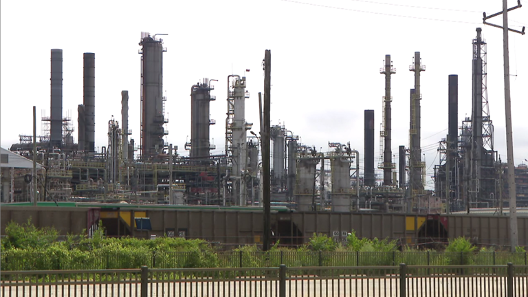 BP Whiting Refinery workers in Northwest Indiana hold rally