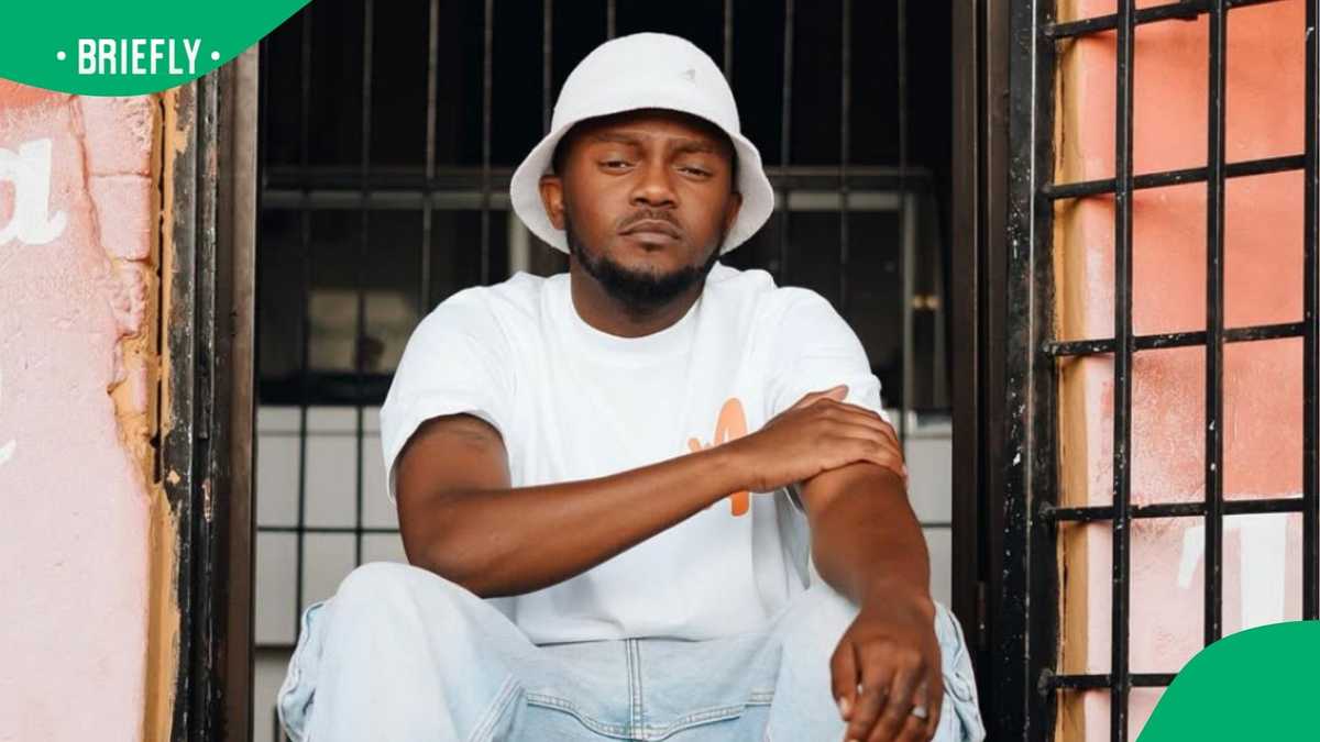 Watch this heartwarming video of Kwesta singing to a young fan