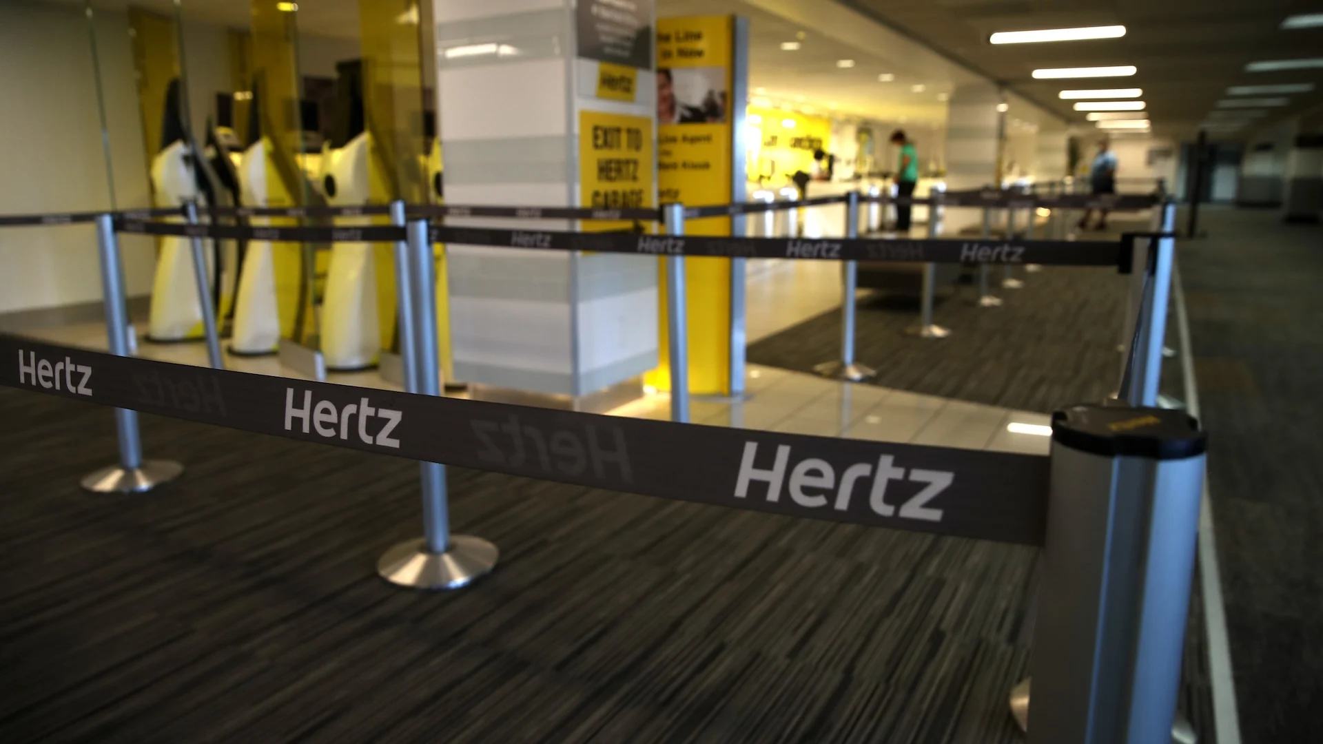 Hertz just did the 1 thing no company should ever do