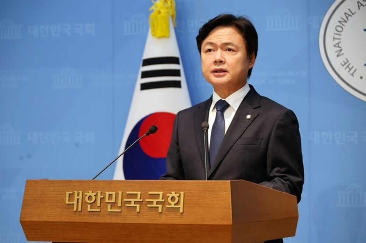 與 김현정 “조국당과 선거연대, 고려 단계 아냐…송영길 복당 바로 될 것”