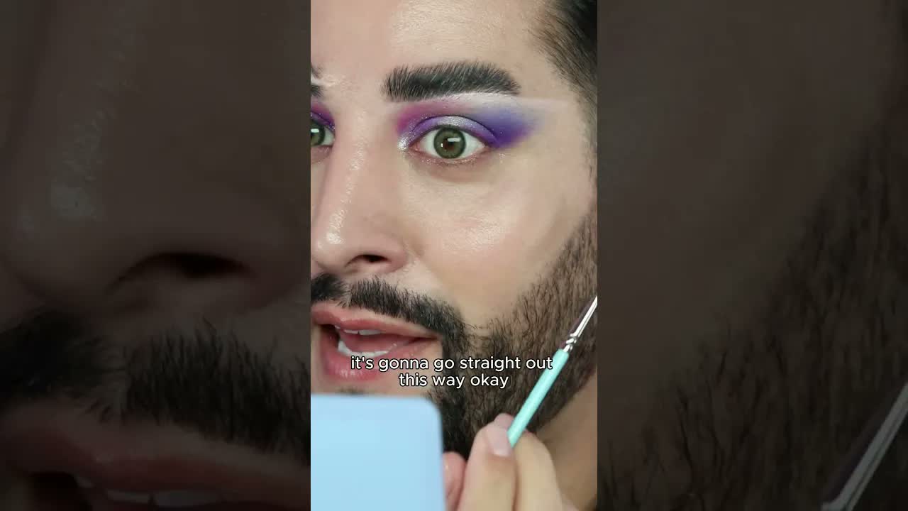 How to perfect the under-eye liner look