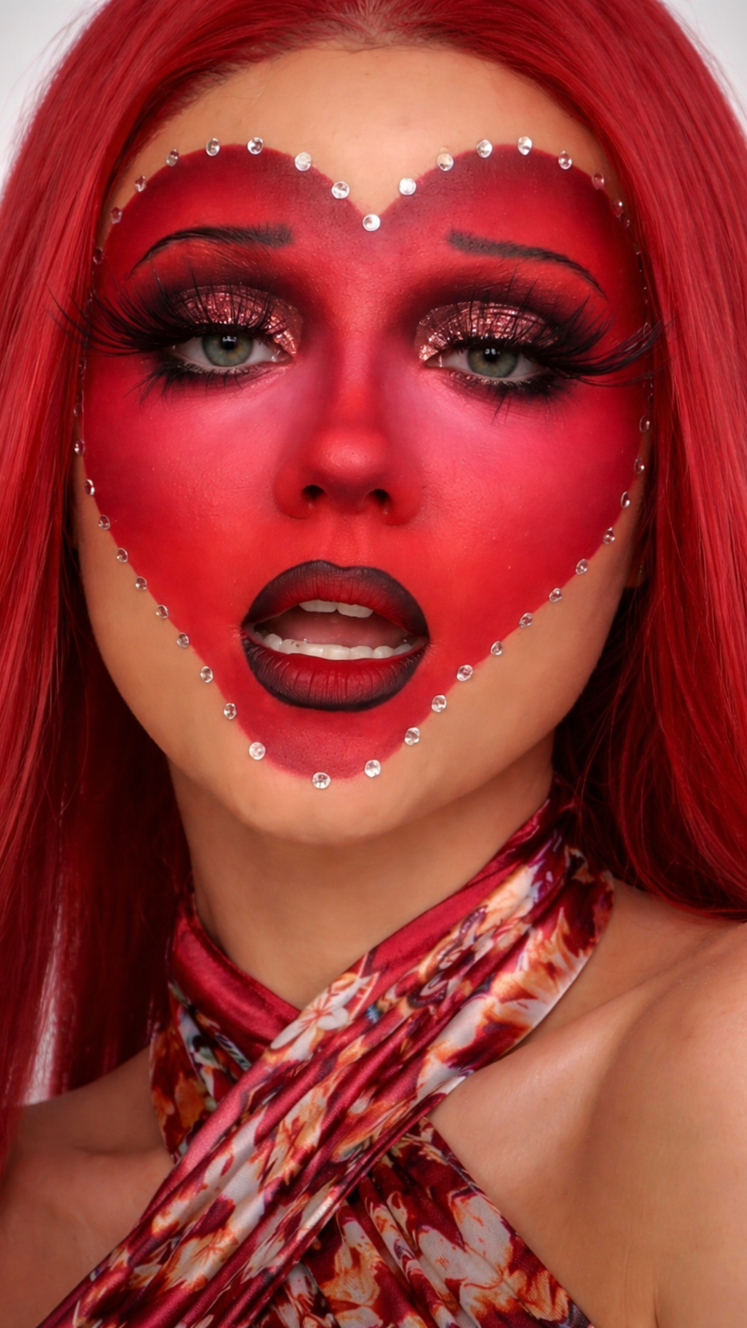 Get the Somebody to Love look with this Queen inspired makeup