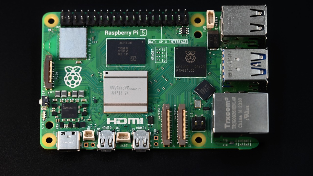 How to turn a Raspberry Pi into a powerful Wi-Fi extender?