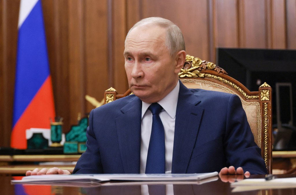 Elon Musk’s Starlink crackdown cripples attacks on Ukraine as Russian ...