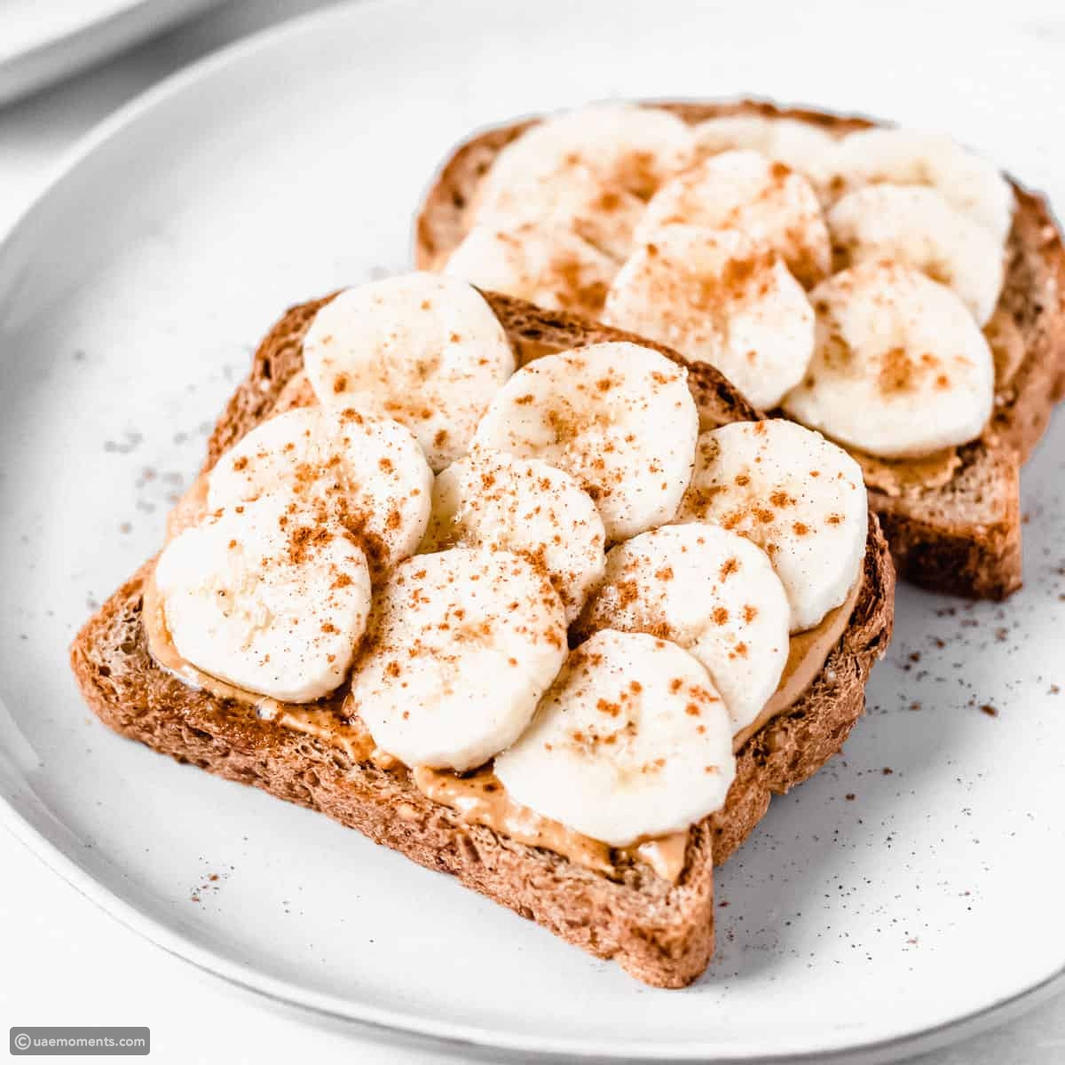 Level up your boring morning toasts with these 10 toppings
