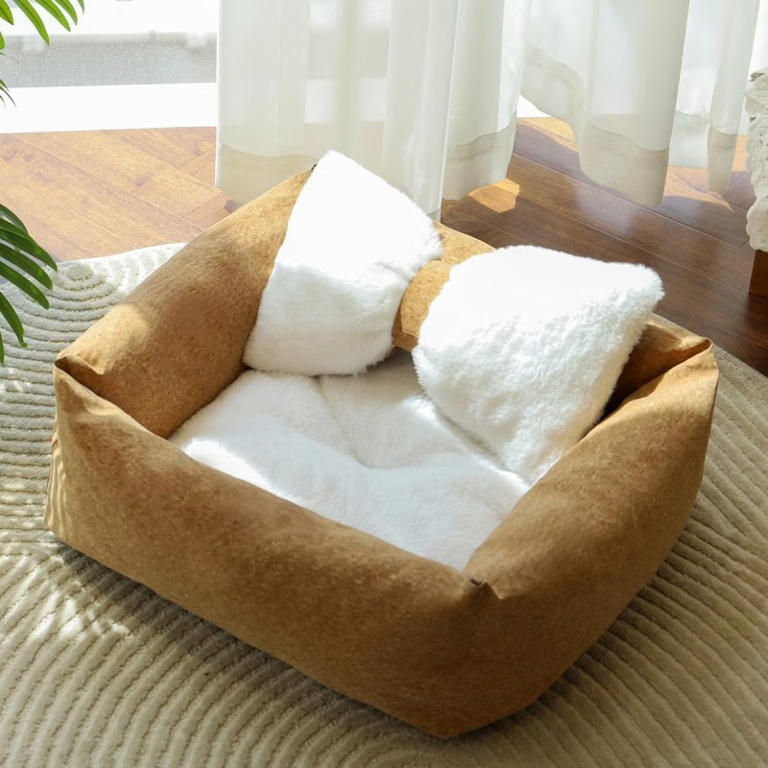Target's new anti-fur plush cat bed offers cloud-like comfort for your ...