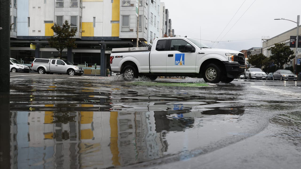 Bay Area weather: Cold storm brings steady rain, thunderstorm threat