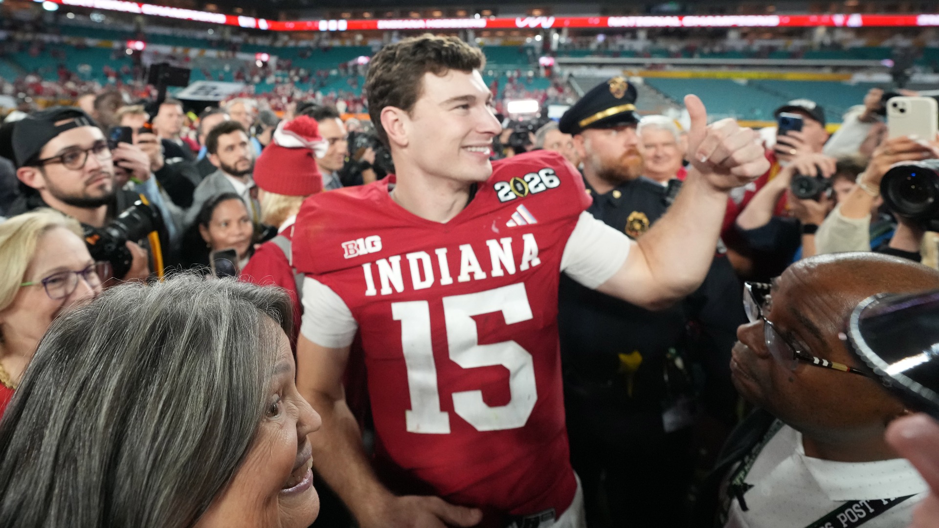 Insight on NFL draft QB class and Raiders' strategy