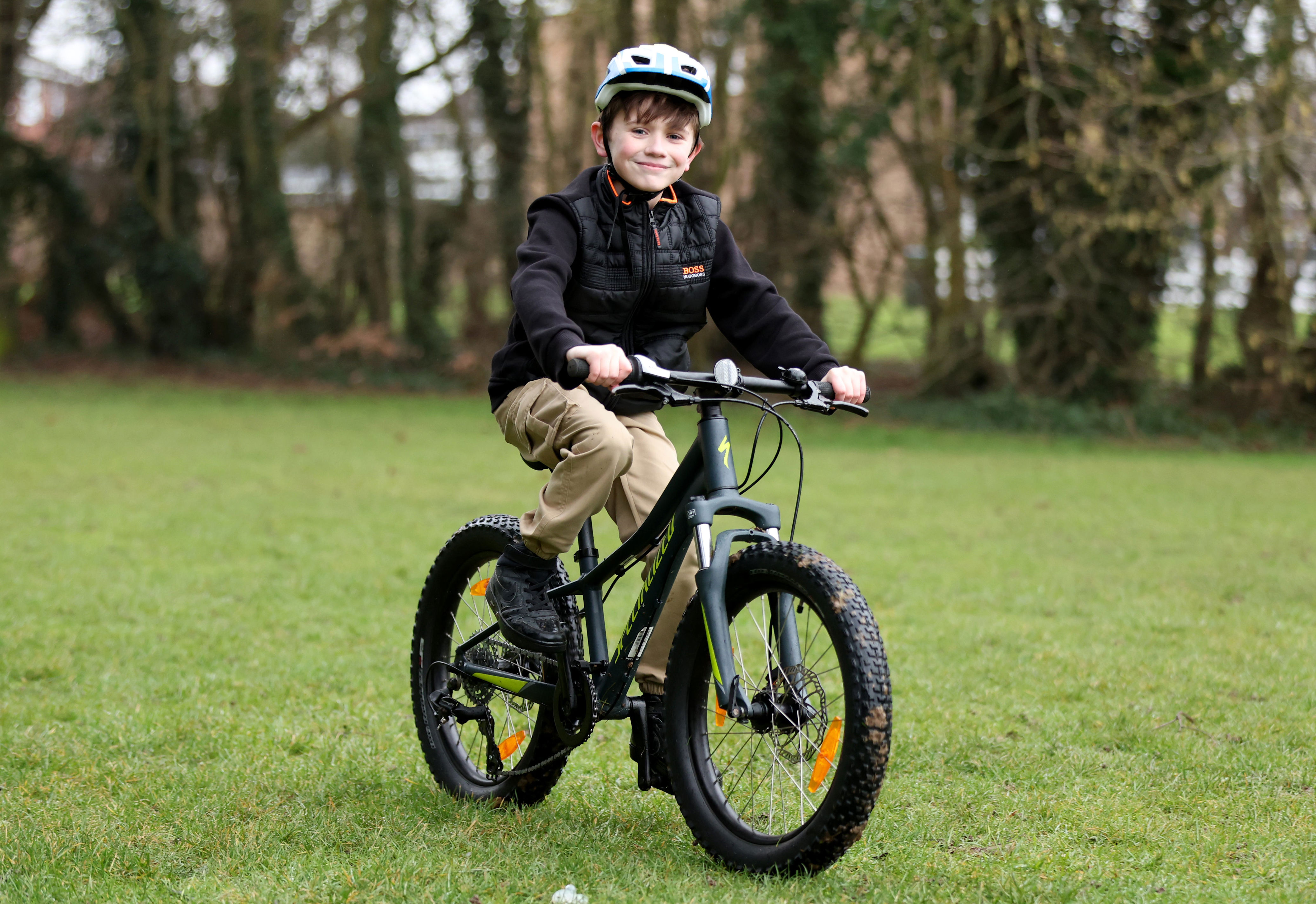 Surgeons pioneer new technique to treat boy with rare leg condition