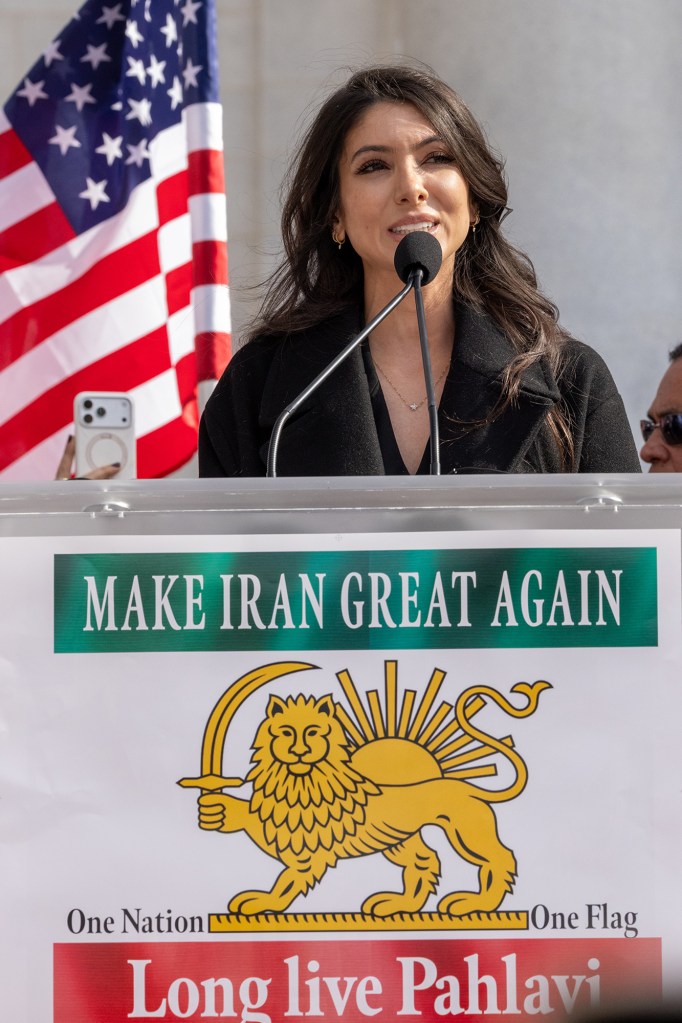 Princess Noor Pahlavi stuns at LA Iran protests: 'A nation reclaiming ...