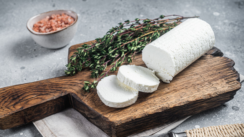 Why Fresh Goat Cheese Tastes So Different From Aged