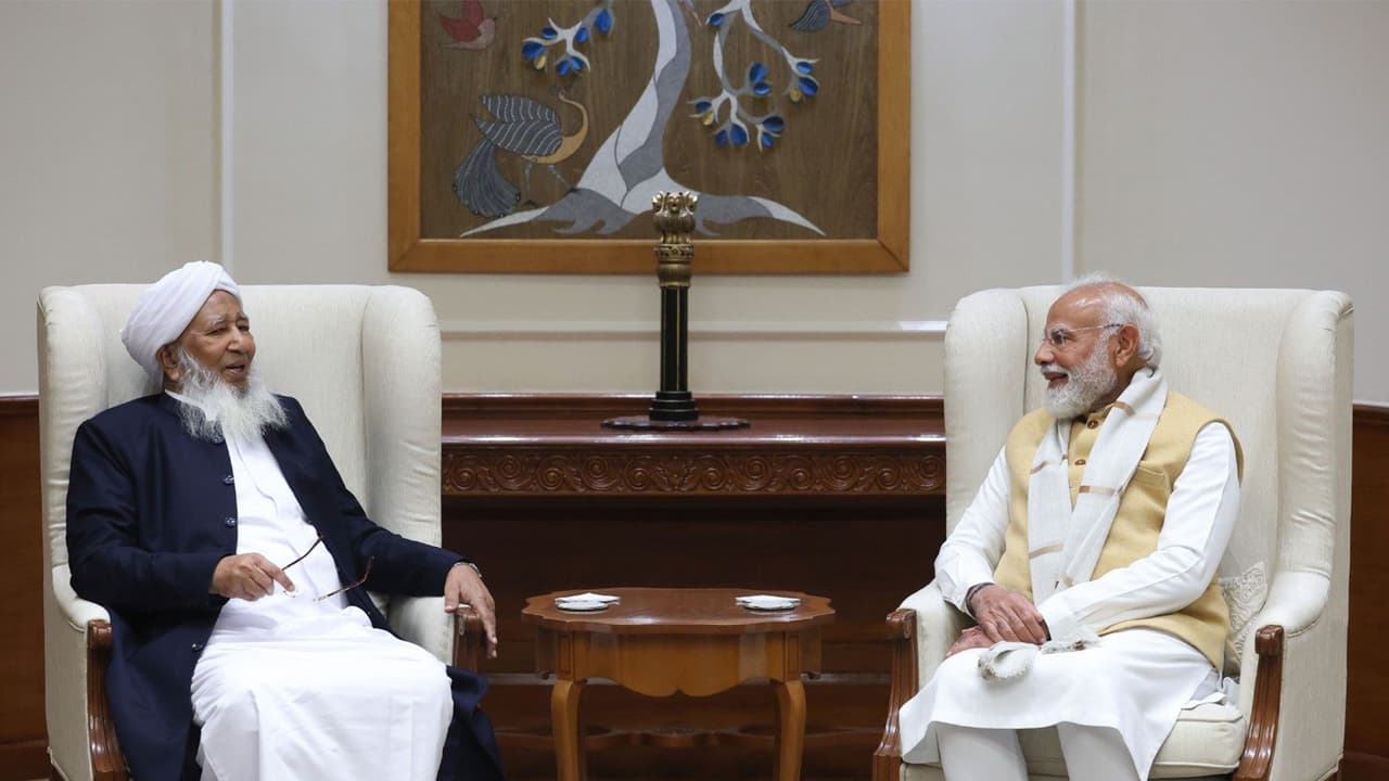 PM Modi meets Grand Mufti, lauds efforts in promoting social harmony