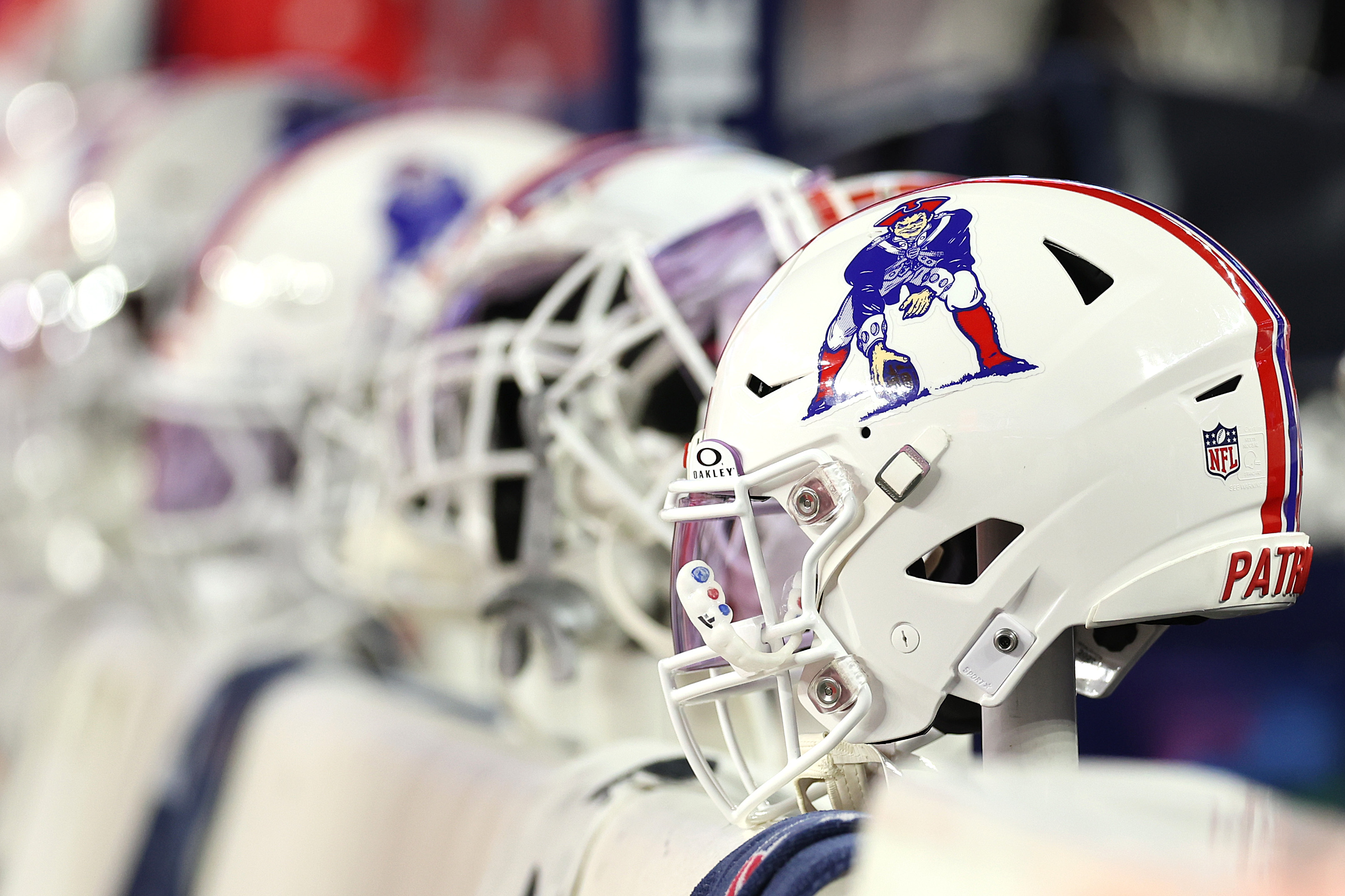 Patriots urged to sign recently-released Pro Bowl wideout