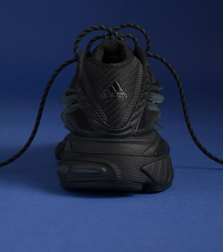 The 'Triple Black' Adidas Virginia Adistar Jellyfish is releasing again