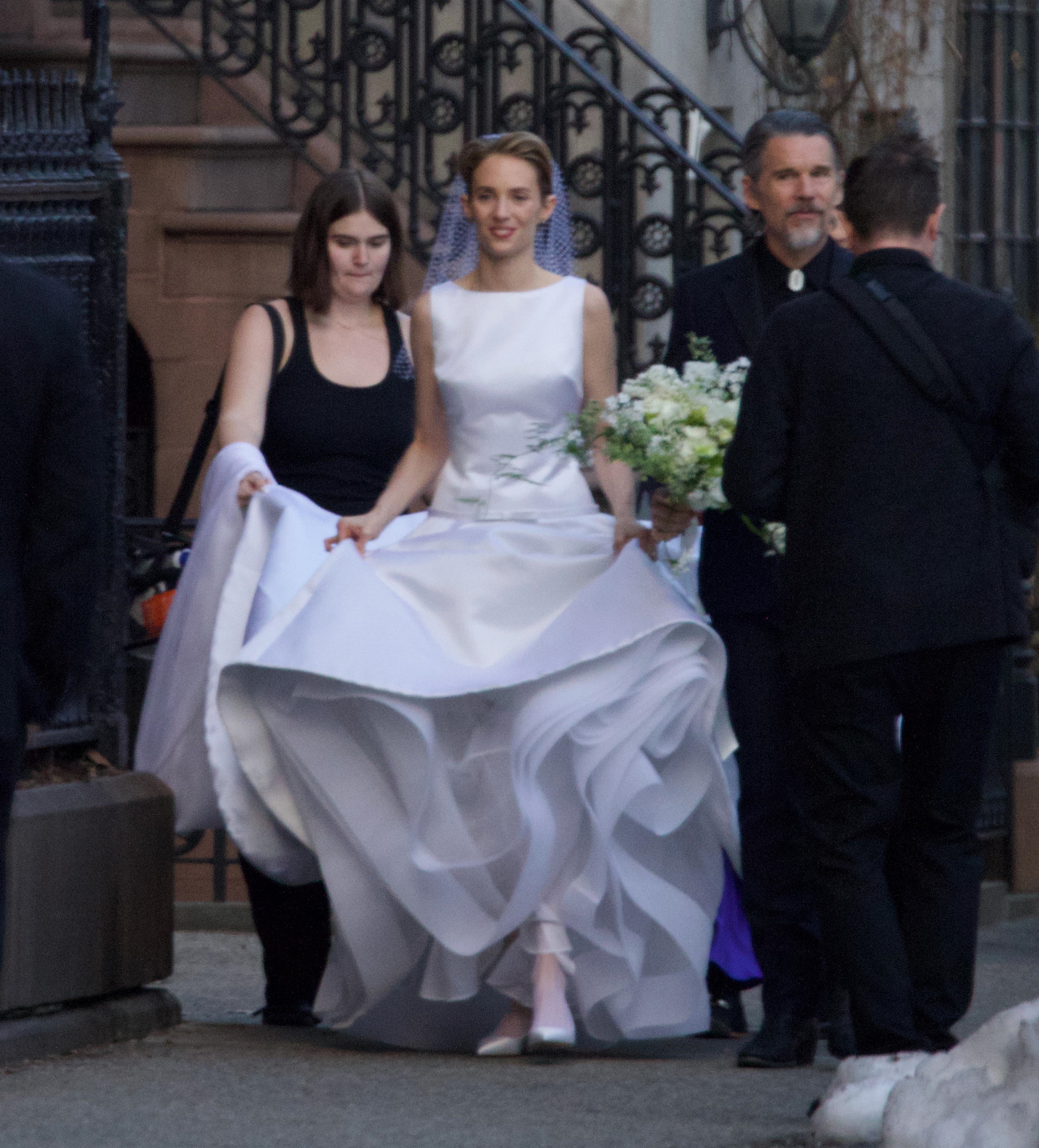 Uma Thurman was 'something blue' in florals and pearls at daughter Maya ...