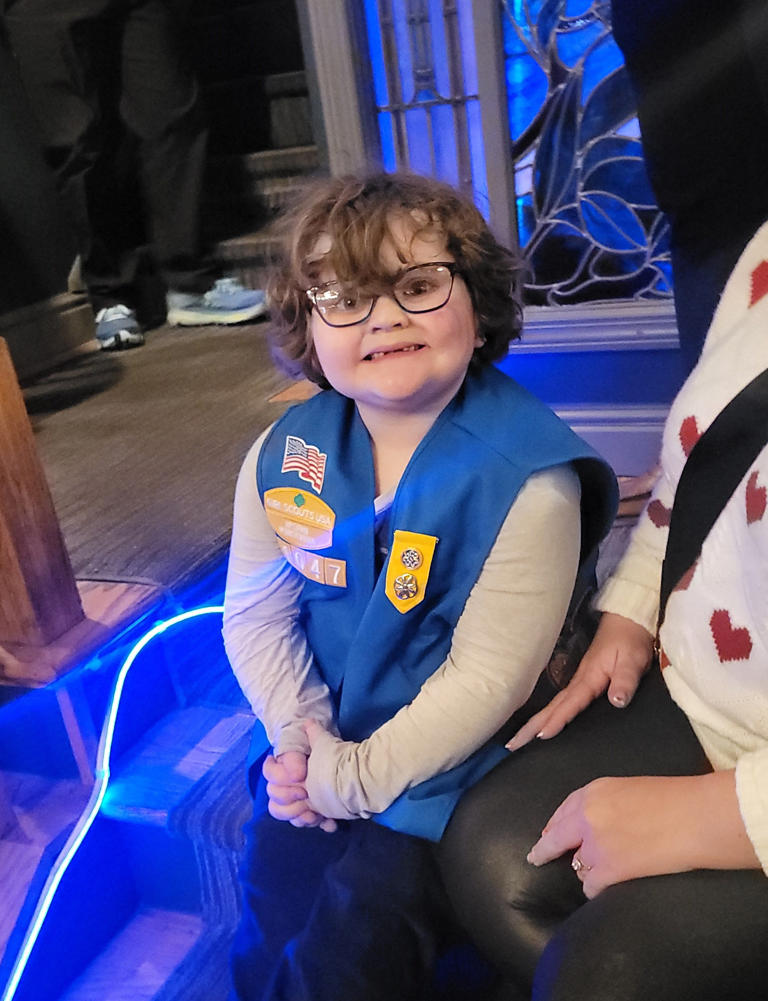 Meet Pim, the Girl Scout whose internet fame catapulted her cookie sales