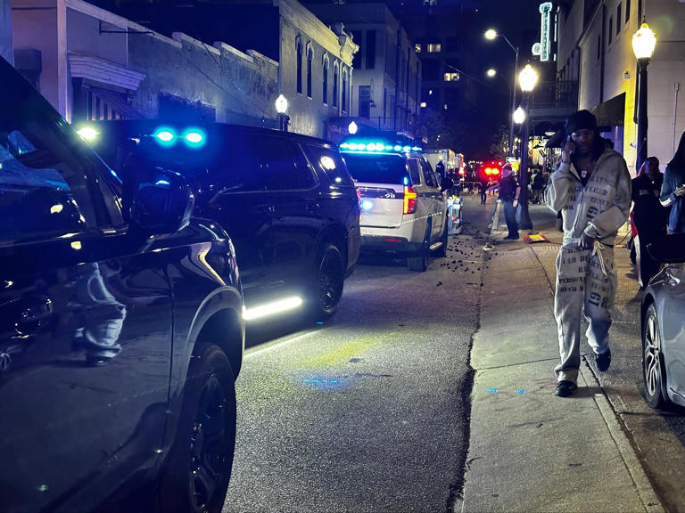 1 killed, multiple injured in downtown Mobile shooting