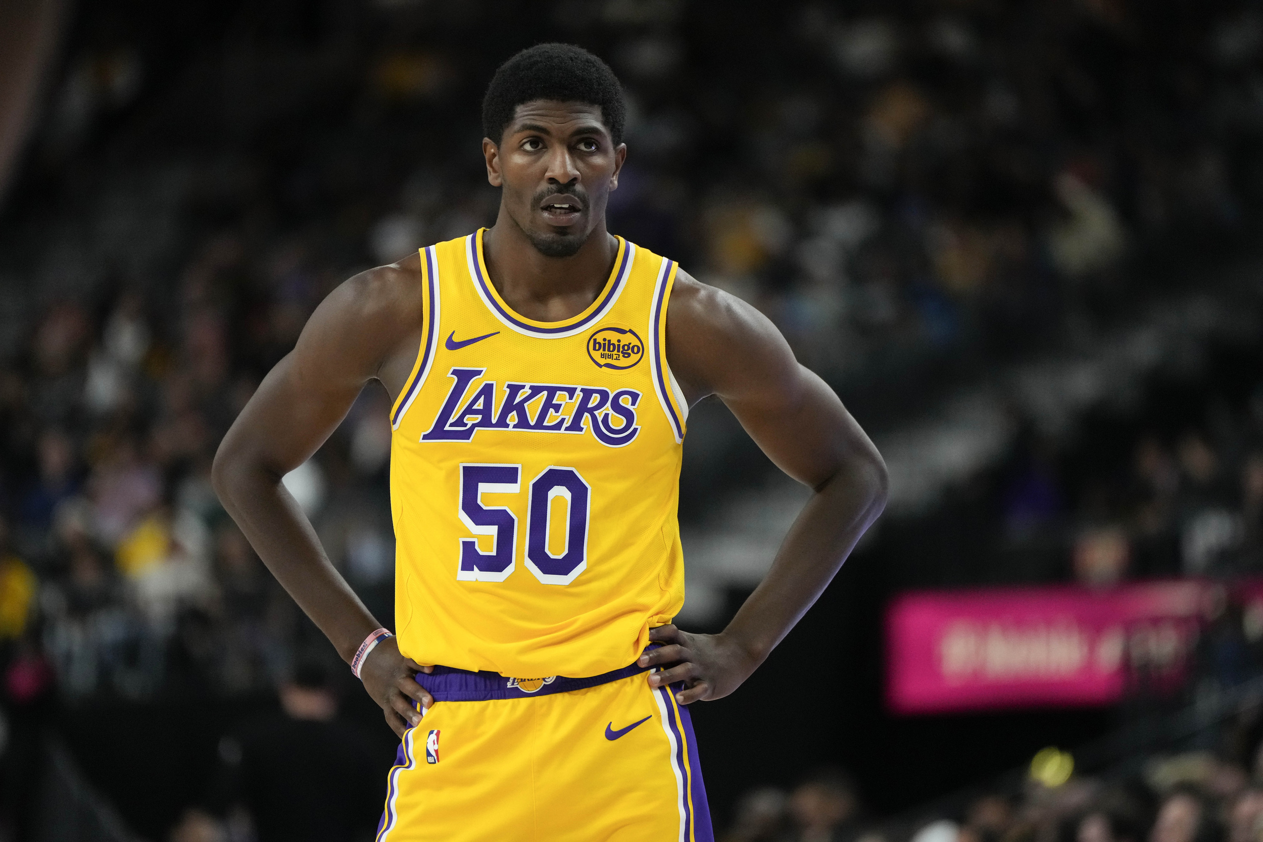 Warriors to sign Nate Williams to two-way deal