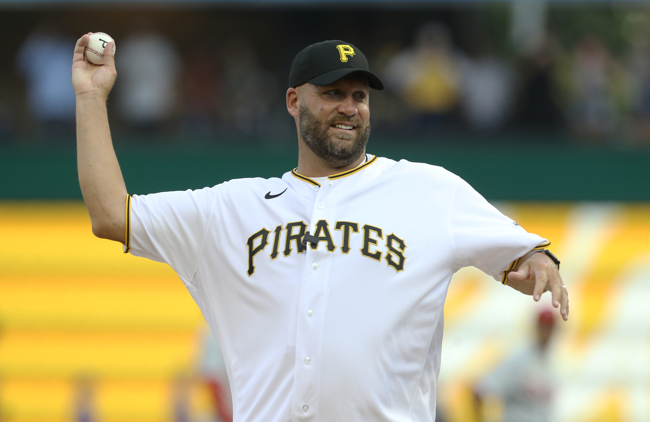 More former Steelers players defend Ben Roethlisberger after fiery Joey ...