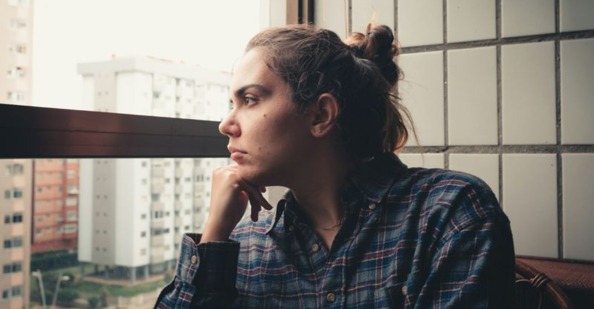 10 traits that make someone feel hard to get close to