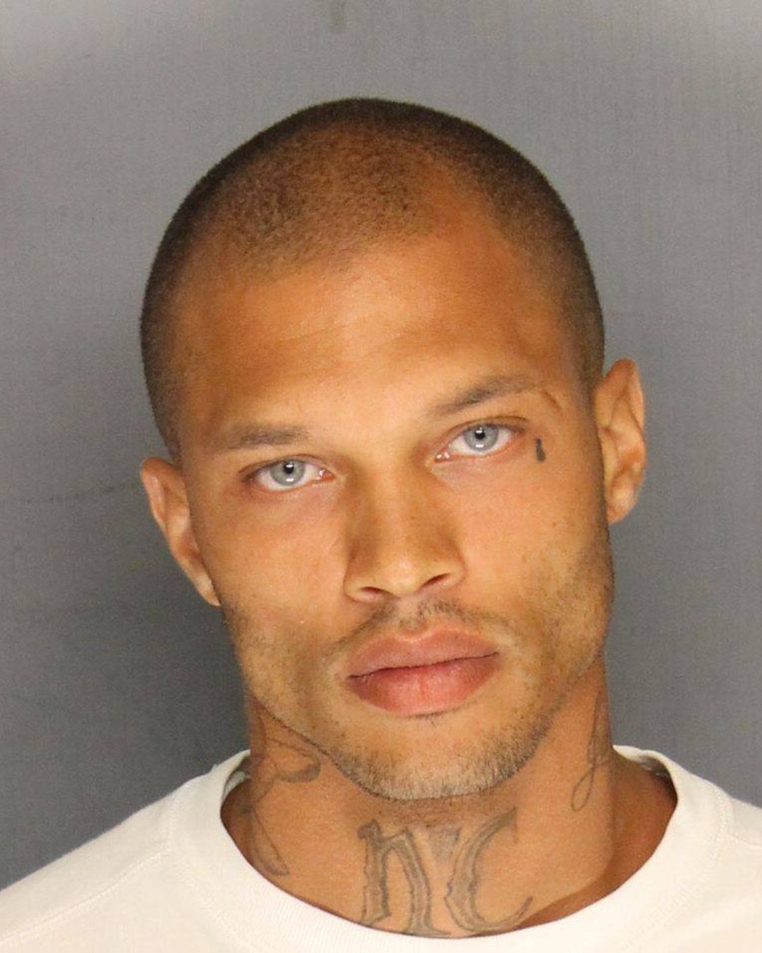 Viral criminal turned millionaire
