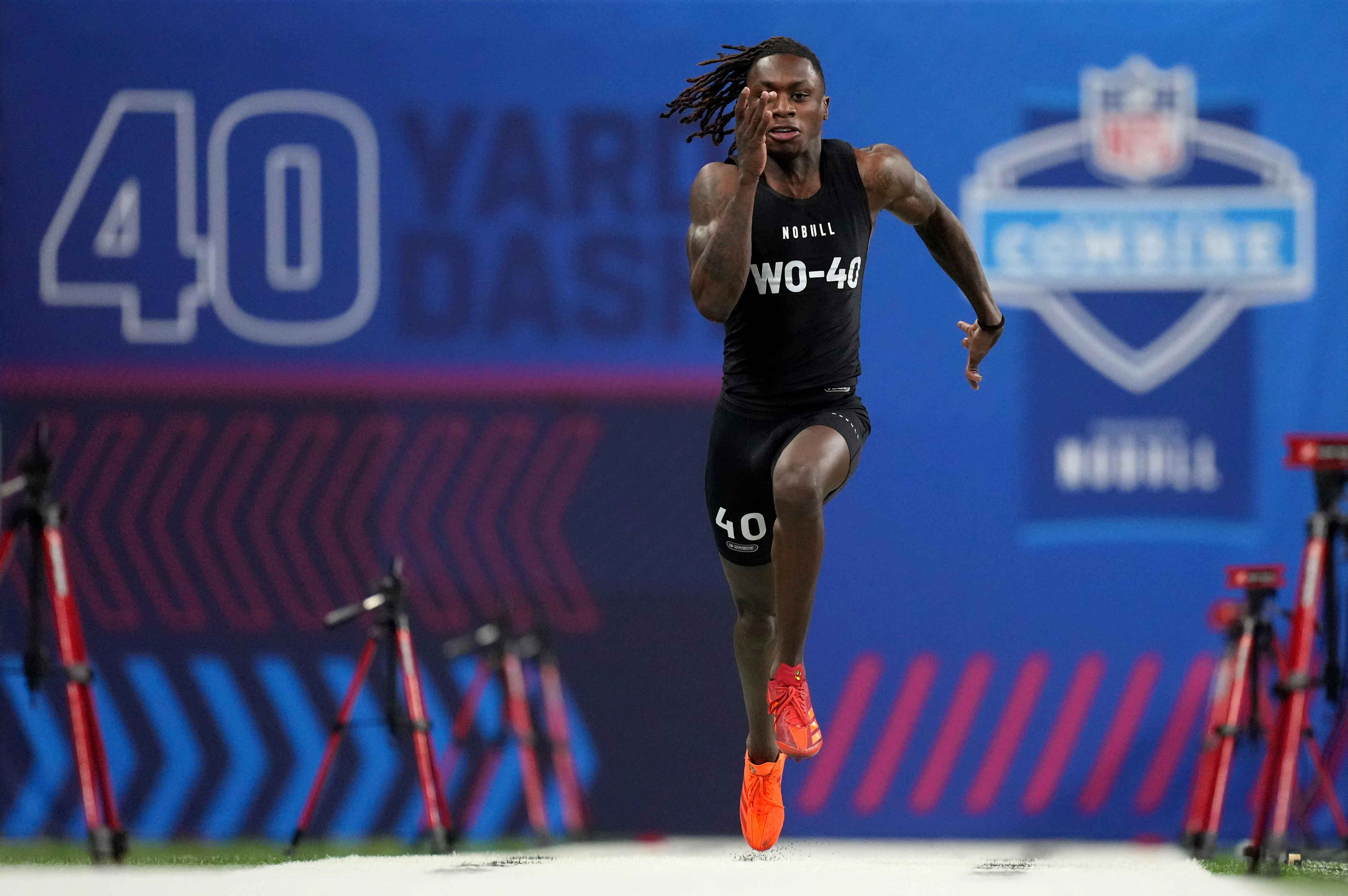 What are some of the fastest 40-yard times in NFL combine history?
