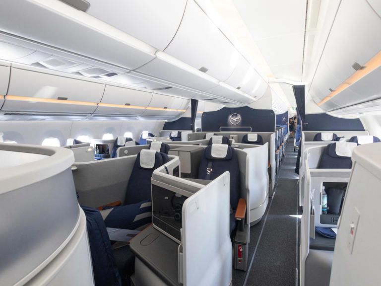 Lufthansa can finally sell its tricky new Boeing 787 business class ...