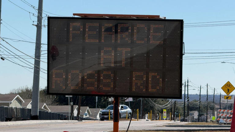 Road closure: Del Valle intersection temporarily closes for street ...