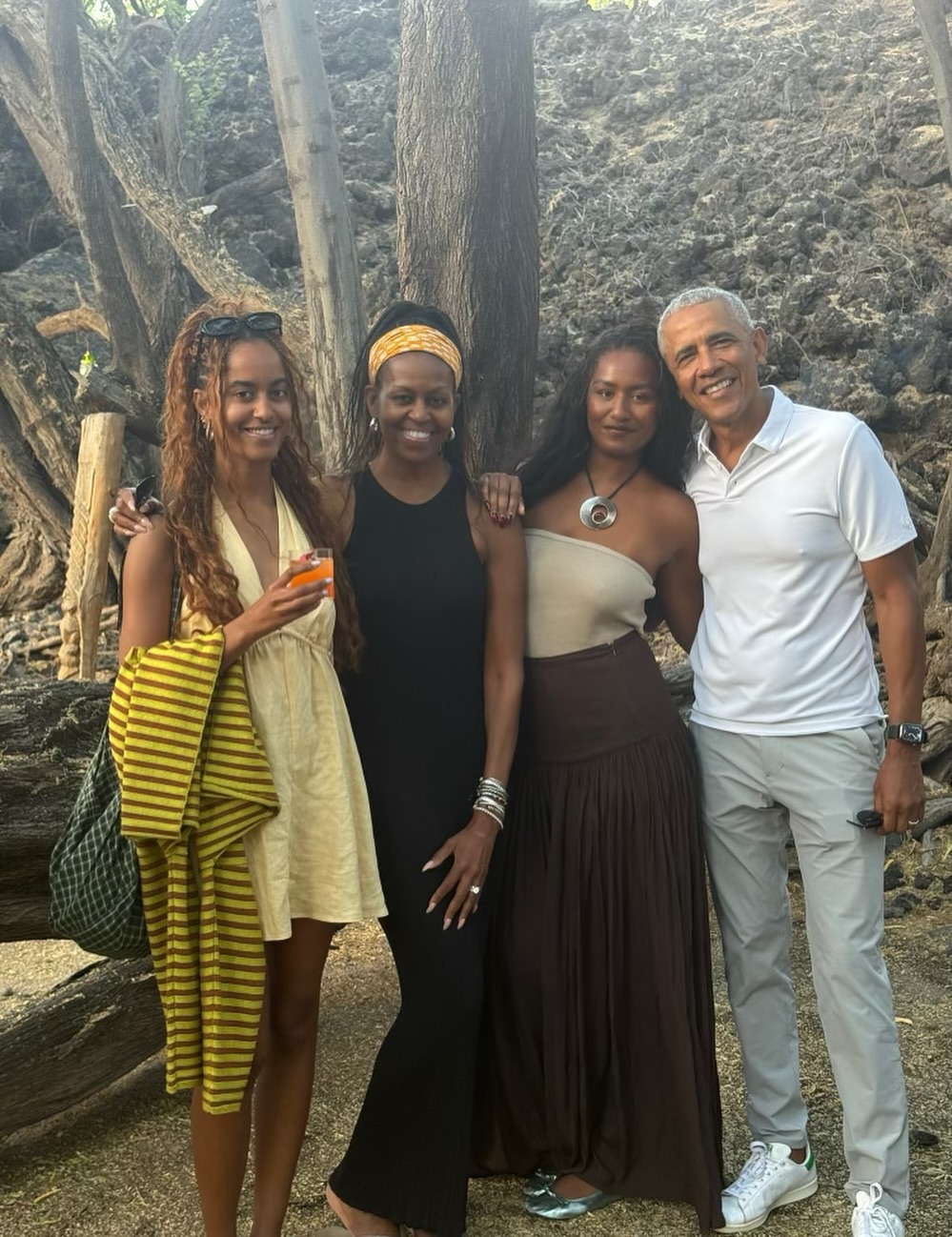 Barack, Michelle Obama’s daughter Sasha makes rare appearance with ...
