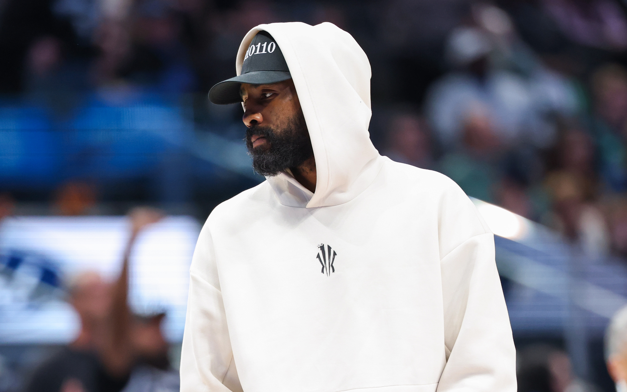 Kyrie Irving takes a swipe at ESPN